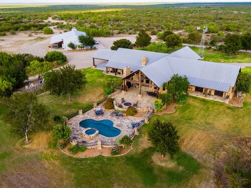 Ranch Hand / Hunting Guide needed at Hunting Ranch near Uvalde, Texas ...